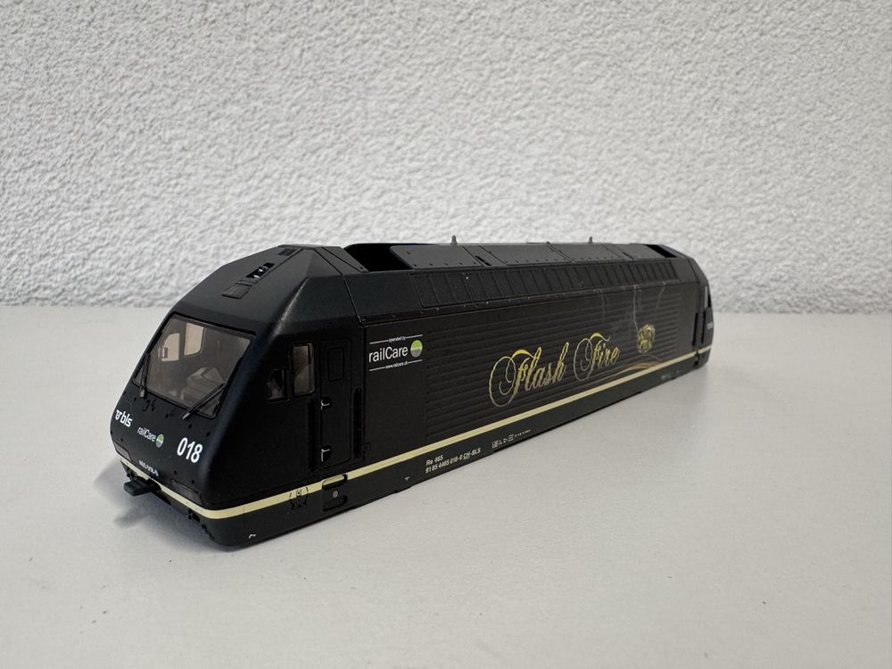Roco BLS - Gehäuse für Re 465 Flash Fire (Gebraucht) in Granges VS für ...