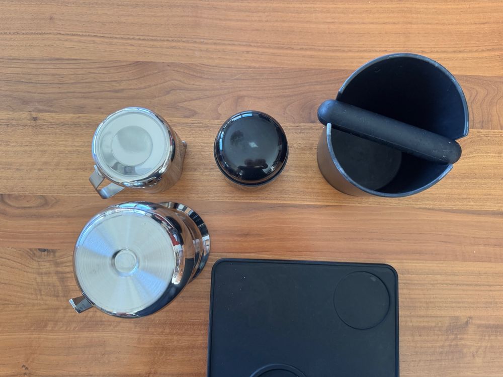 Barista Set: Milchkaennchen, Abklopfbox, Matte, Sekundenuhr (Gebraucht ...
