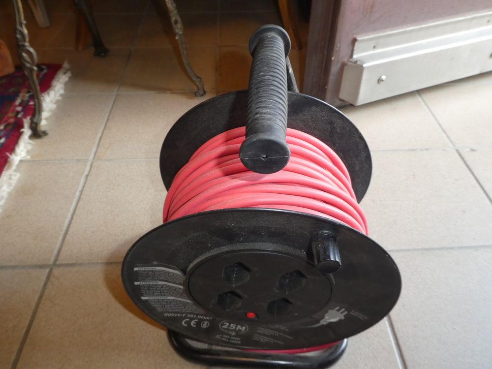 Kabelrolle (Gebraucht) in für CHF 25 – mit Lieferung auf Ricardo kaufen