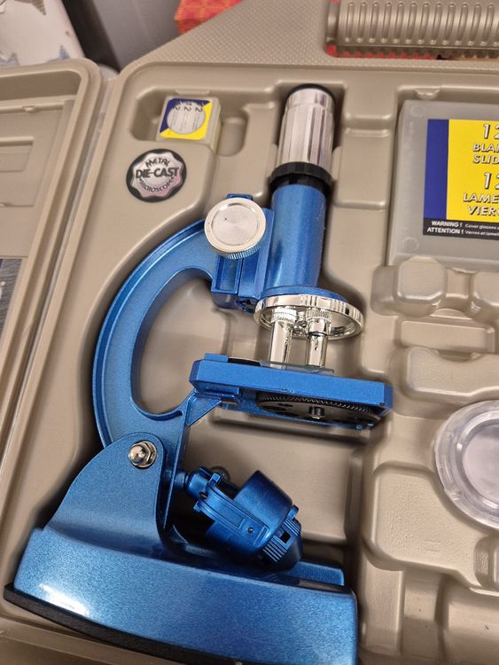 Micro Science Mikroskop im Koffer, Top Zustand! (Gebraucht) in Kaltbrunn für CHF 1 – mit ...