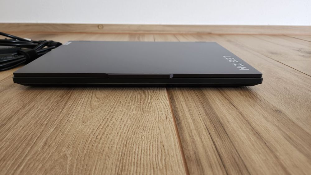 Top Gamer Laptop Lenovo Legion Pro 7i 16" RTX 4090 (Gebraucht) in für ...