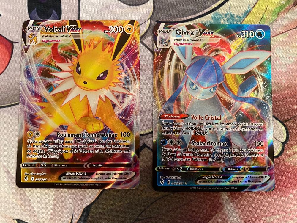 Pokémon Évolution Céleste Voltali Vmax et Givrali Vmax | Kaufen auf Ricardo