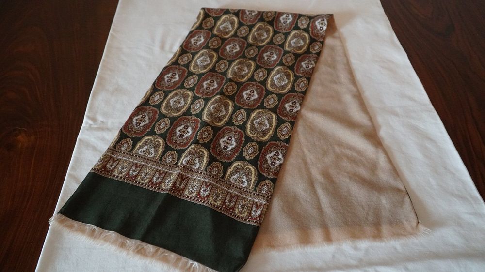 Vintage Seiden-Wolle Schal (Gebraucht) in Bern für CHF 25 – mit ...