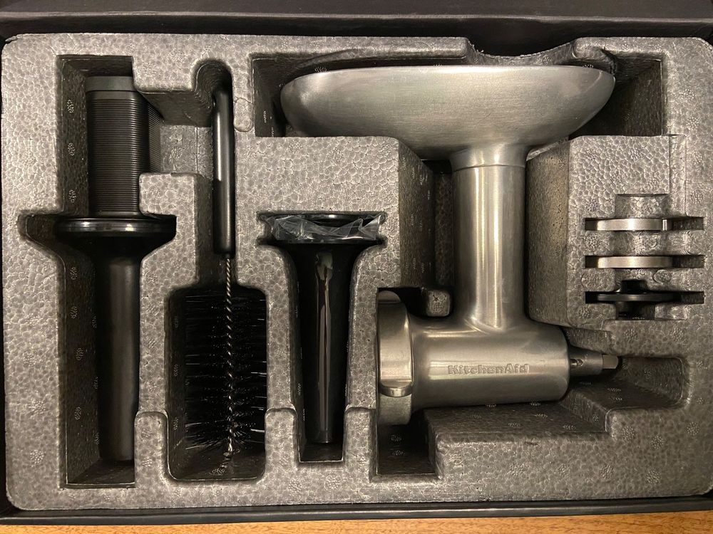 KitchenAid 5KSMMGA Fleischwolf Metall - Neuwertig | Kaufen auf Ricardo
