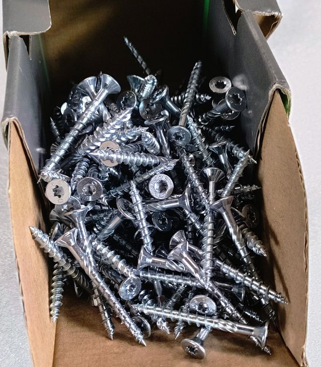 Holzbauschrauben 8 x 220 TX 40 (Neu und originalverpackt) in Laufen für CHF 28 – mit Lieferung ...