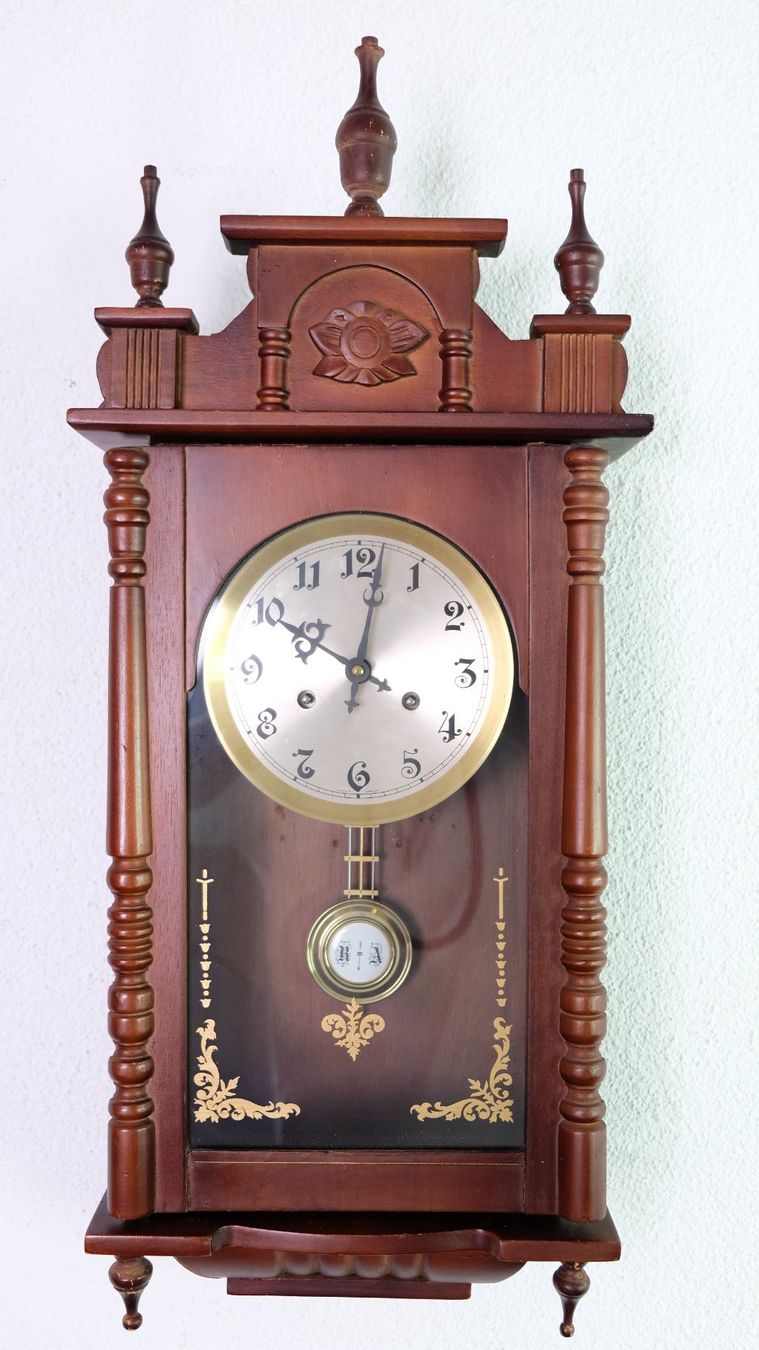 Wanduhr Mit Pendel Antik