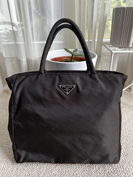 Prada Handtasche/Shopping Bag, Schwarz Nylon, Gebraucht (Gebraucht) in Zürich für CHF 110 – mit ...