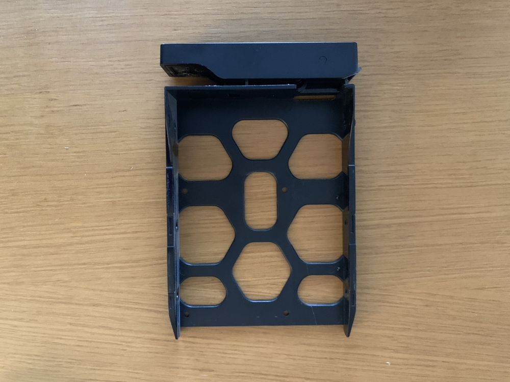 Disk tray for Synology (old version) price per unit (Gebraucht) in ...