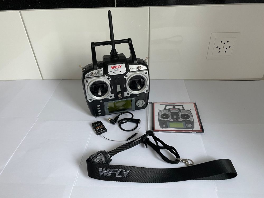 Sender WFLY WFT07 mit Empfänger WFLY WFR07S 2.4GHz (Neu (gemäss ...