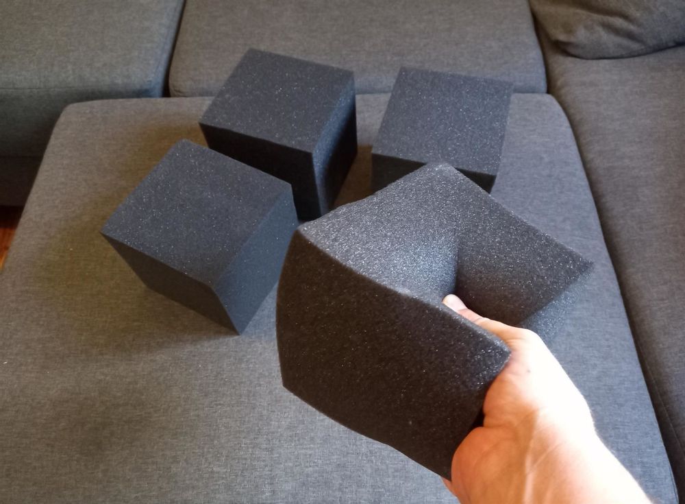 4x Schaumstoffwürfel Bassfalle - 4x mousse piège à basses (Neu und originalverpackt) in ...