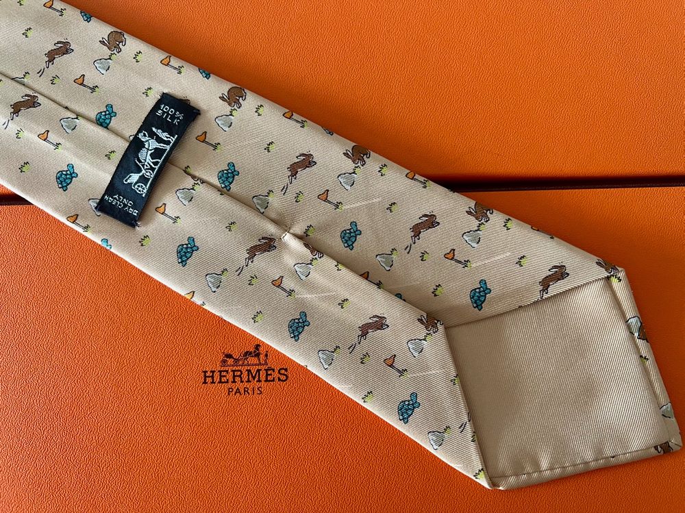 Cravate HERMES-Paris „The Hare & the Turtle“ + box original (Neu ...