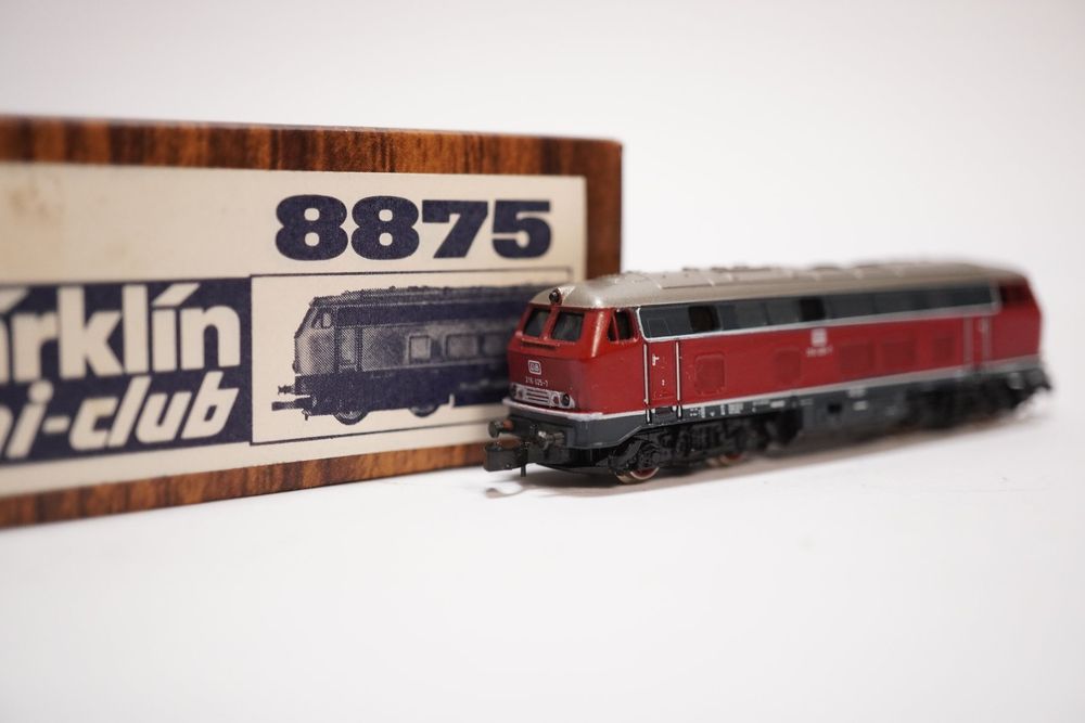 e33 Märklin 8875 DB BR 216 Diesellok rot | Bastelware | Kaufen auf Ricardo