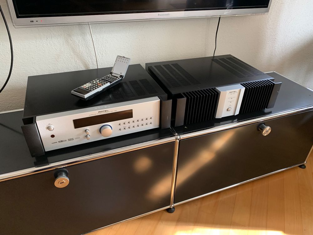 Rotel A/V Vorstufe RSP-1069 und 2-Kanal Endstufe RB-1070 (Gebraucht) in ...