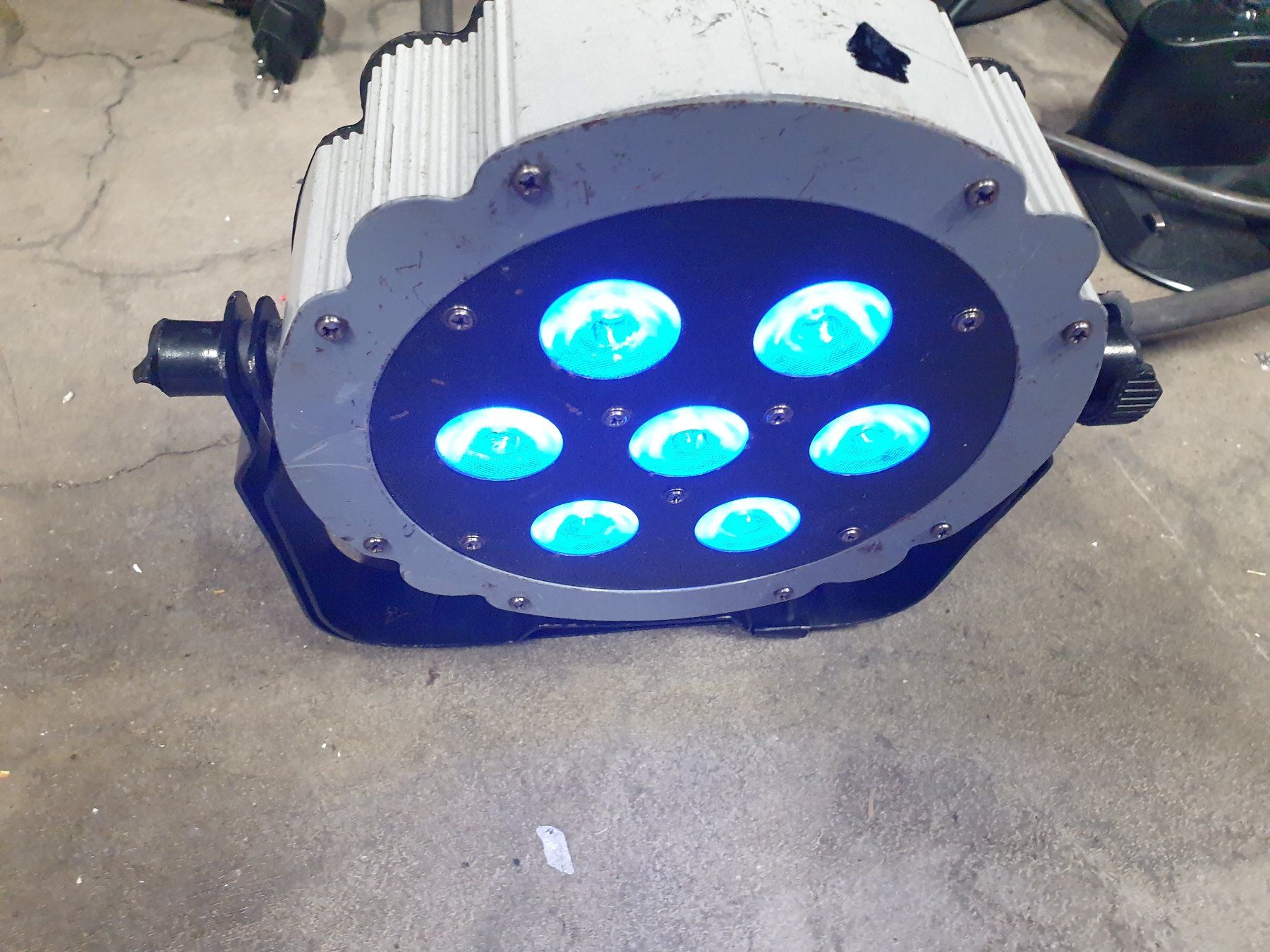 3x Projector LED Showtec Compact Par 7 -3 (Gebraucht) in Ecublens VD ...