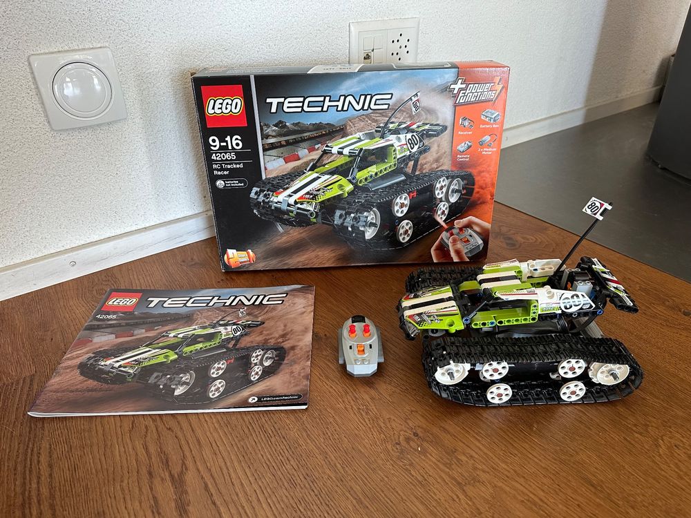 LEGO TECHNIC 42065 Ferngesteuerter Tracked Racer | Kaufen auf Ricardo