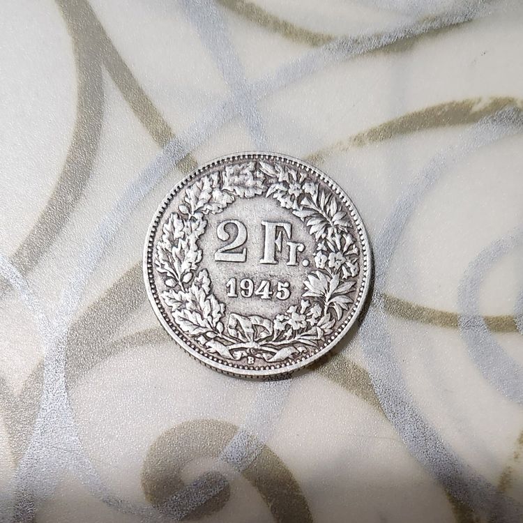 2.- Silbermünze 1945 (Gebraucht) in Yverdon-les-Bains für CHF 6 – mit Lieferung auf Ricardo kaufen