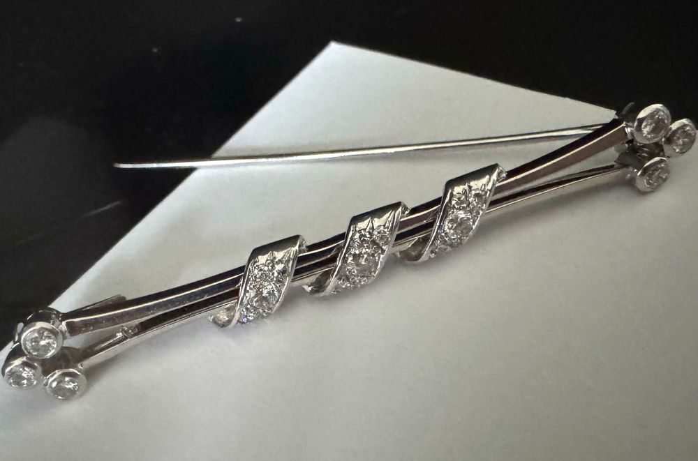 Handarbeit GÜBELIN....Traumhafte Brosche WG mit Brillanten (Gebraucht ...
