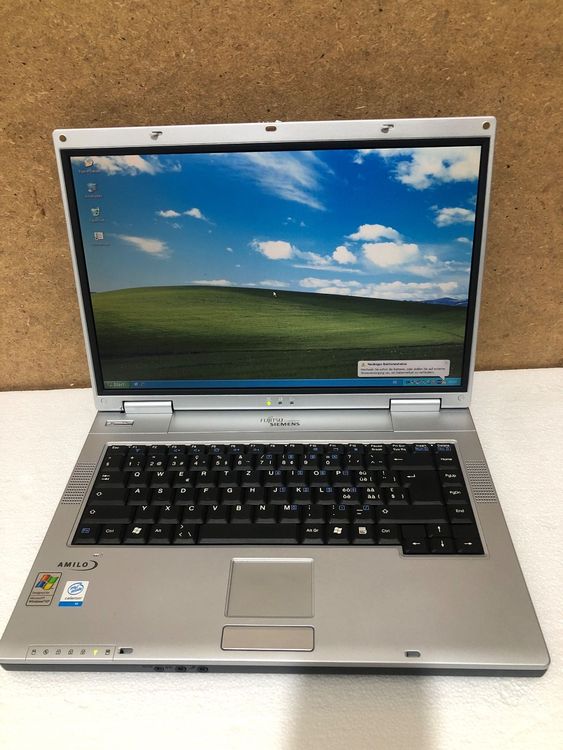Fujitsu Siemens Laptop mit xp Windows (Gebraucht) in Biel-Bienne für ...