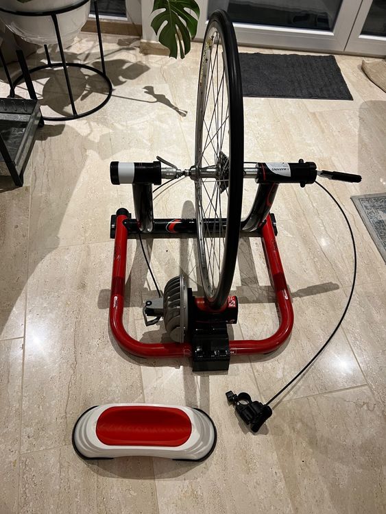 Elite Rollentrainer / Heimtrainier / Fahrradtrainer (Gebraucht) in für ...