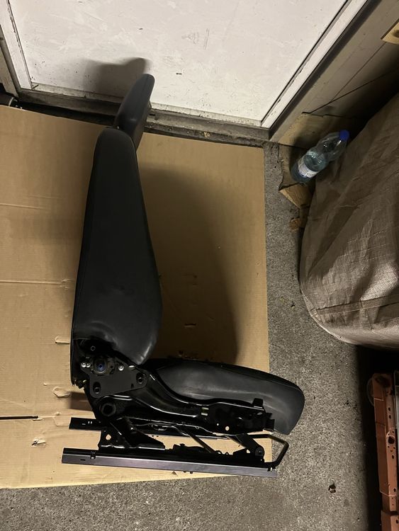Fahrersitz für Mercedes Sprinter 906 (ab 2006) (Defekt) in niederlenz ...