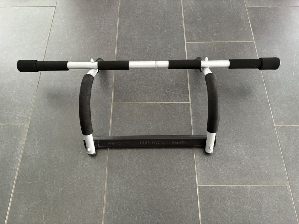 Klimmzugstange Türreck Iron Gym Pro Fit (Gebraucht) in Niederrohrdorf ...
