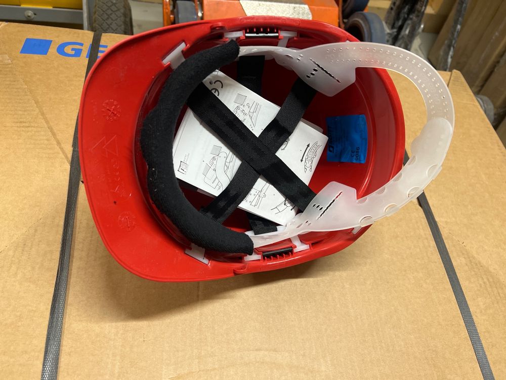 Bauhelm Rot | Kaufen auf Ricardo