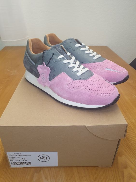 Sonra Proto Pink Robin Qualitäts-Sneaker (Gebraucht) in Pfäffikon ZH ...