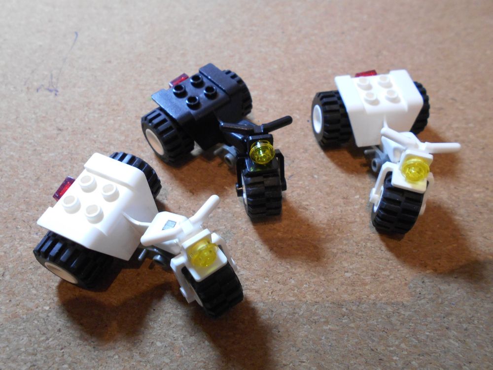 3 kleine Lego Trike ( Set 822 ) (Gebraucht) in Niederuzwil für CHF 6 ...