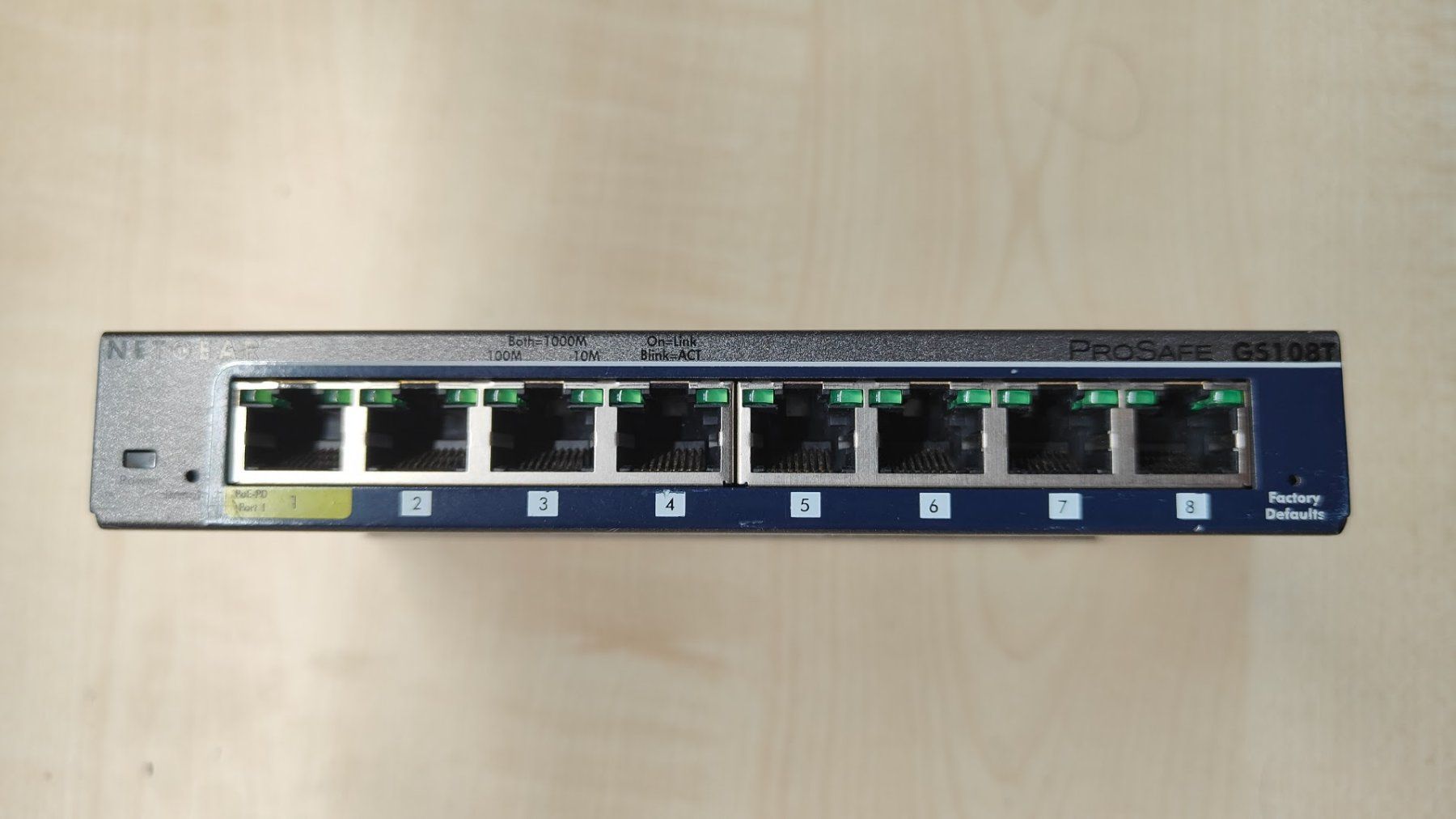 GS108Tv2 – 8-Port Gigabit Ethernet Switch mit 1 PD Port (Gebraucht) in ...