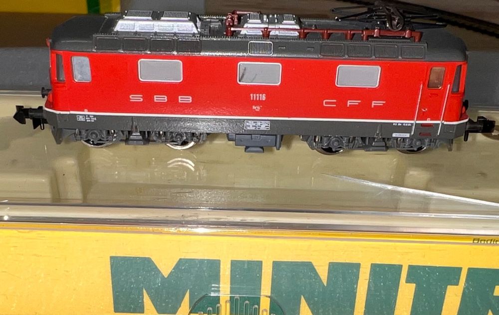 Minitrix, Re 4/4 der SBB (12977), analog (Gebraucht) in für CHF 69 ...