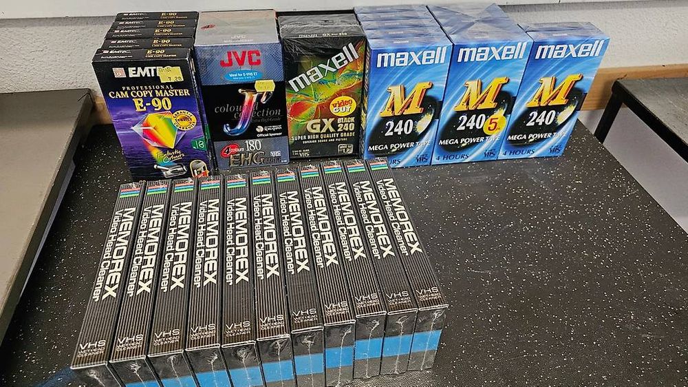 diverse VHS-Kasetten in OVP (Gebraucht) in Hochdorf für CHF 90 – nur Abholung auf Ricardo kaufen