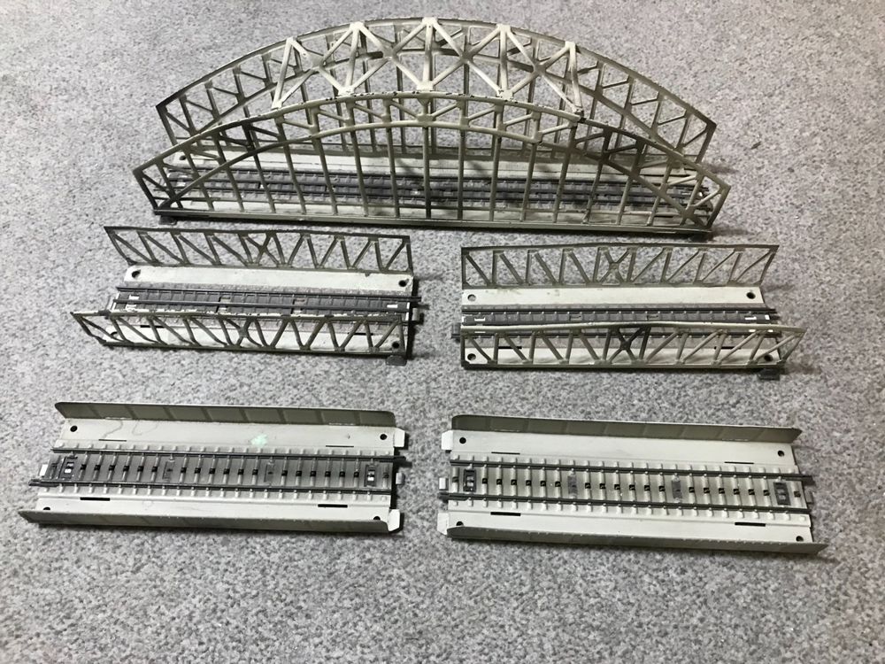 Märklin 7163 Bogenbrücke für M Gleis (Metall) (Gebraucht) in Berneck ...