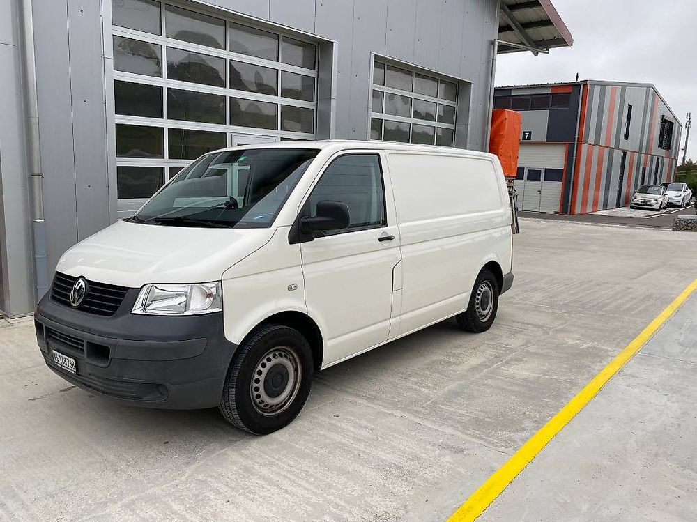 VW T5 Transporter 2.5 TDI (Gebraucht) in Martigny für CHF 16500 – nur Abholung auf Ricardo kaufen