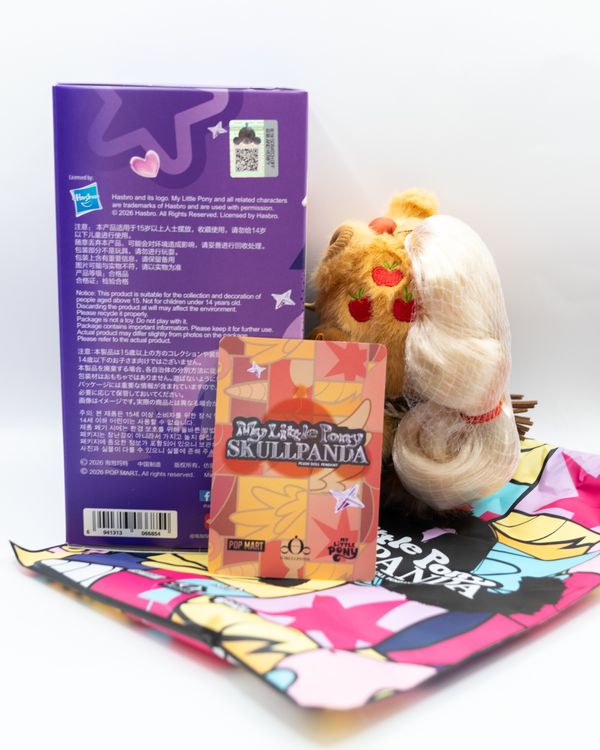 POP MART SKULLPANDA x My Little Pony Pendant APPLEJACK (Neu und ...