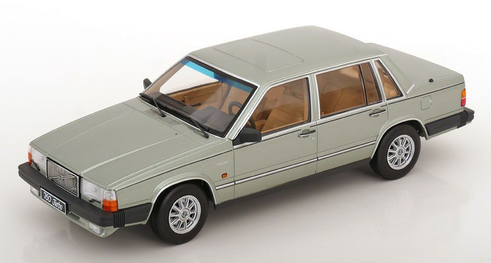 Volvo 760 Turbo Limousine Phase I 1983-1987 hellgrün met. / (Neu und ...