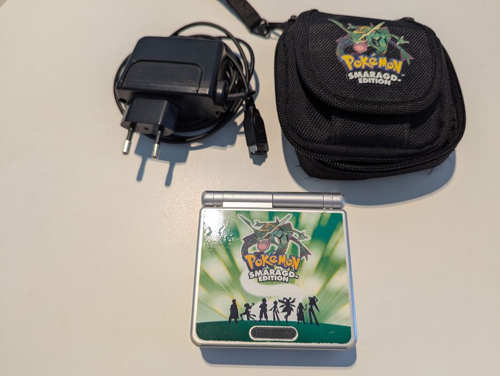 GameBoy Advance SP im Pokemon Smaragd Look (Gebraucht) in Rieden AG für ...