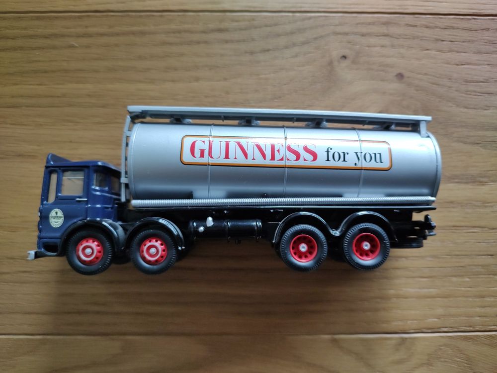 Corgi 21101 AEC Ergomatic Tanker Guinness (Neu (gemäss Beschreibung ...