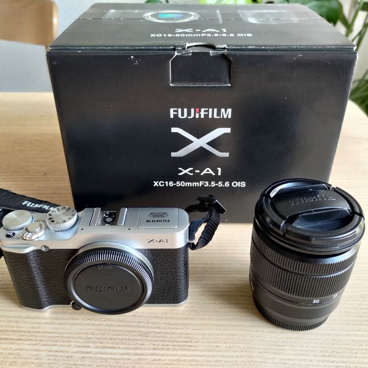 Fujifilm XA1 silver + fujinon xc16-50mm (Gebraucht) in Adliswil für CHF 320 – mit Lieferung auf ...