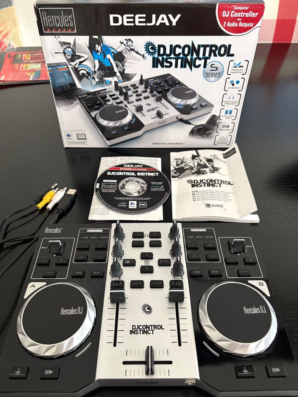 Hercules DJ Control Instinct S Series (Gebraucht) in Forch für CHF 75 – nur Abholung auf Ricardo ...
