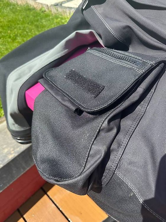 Combinaison Etanche SANTI ELITE + - état neuf (Gebraucht) in Montherod ...