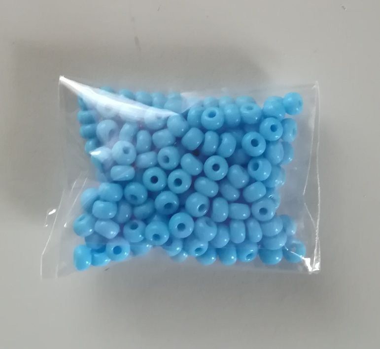 Rocailleperlen Hellblau satt 4,5 mm (Neu und originalverpackt) in Gunzwil für CHF 2 – mit ...