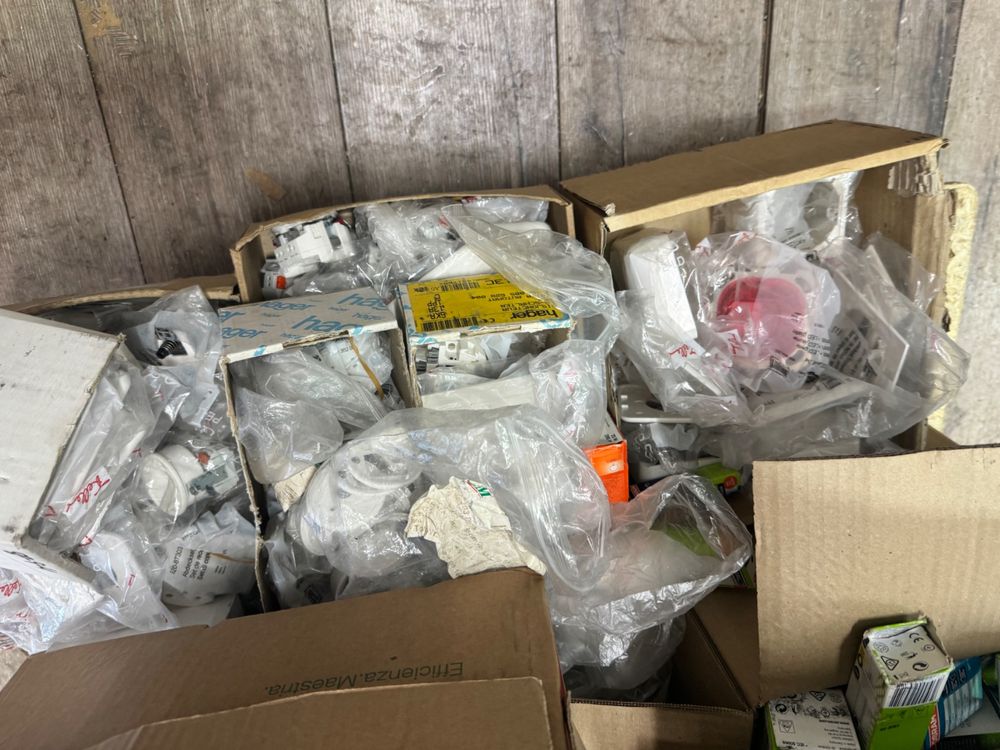 Elektro Material sehr seltene Stücke (Gebraucht) in Bern für CHF 285 ...