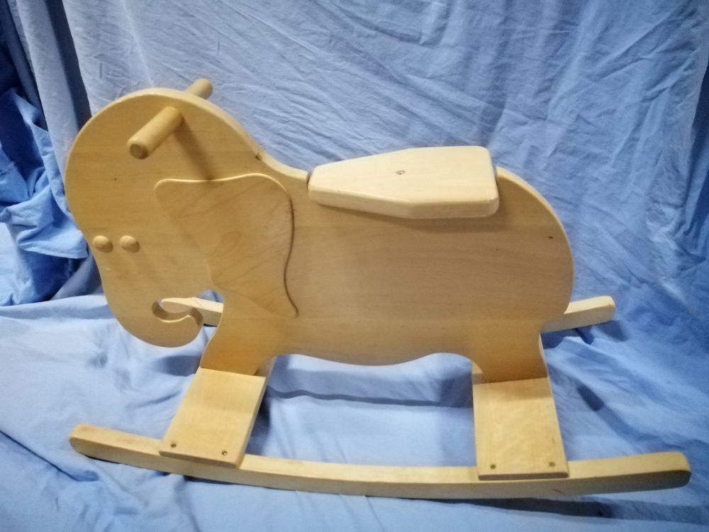 Schaukelpferd/ Schaukel-Elefant aus Holz (Gebraucht) in Basel für CHF ...