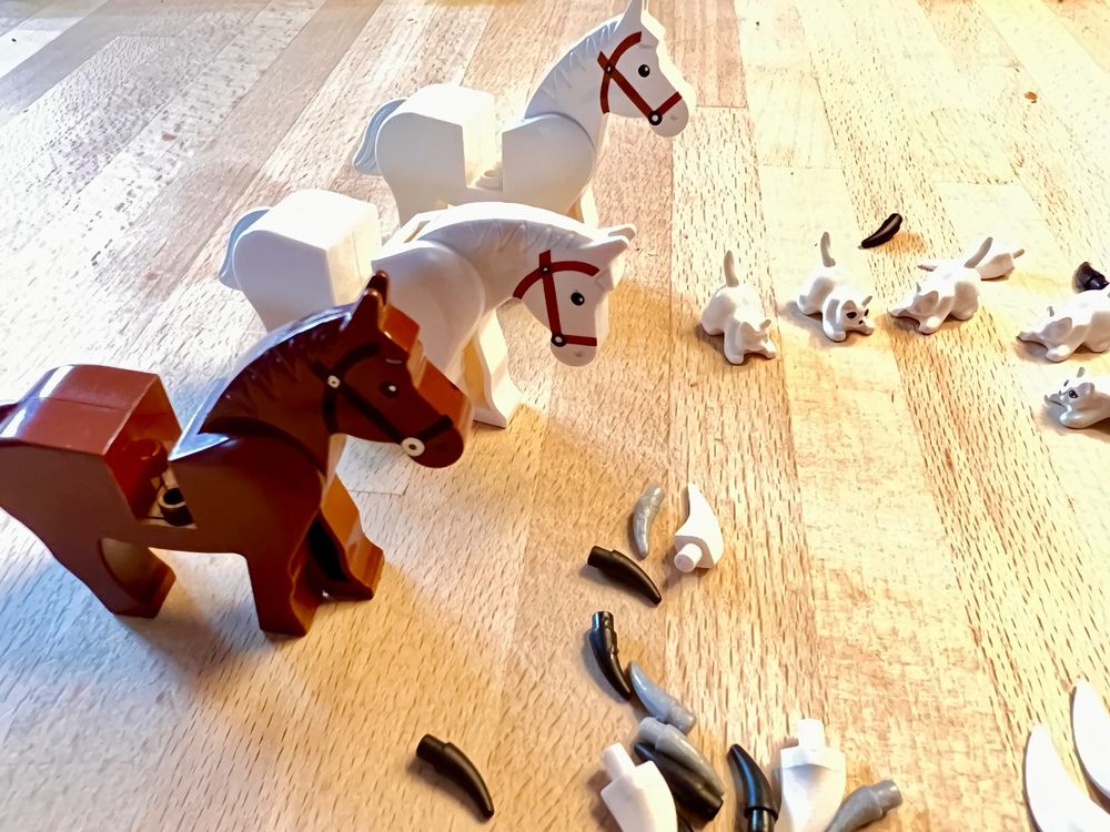 LEGO Tiere: Pferde, Katzen Hunde, Spinnen, Skorpion, ... *** (Gebraucht) in Bern für CHF 10 ...