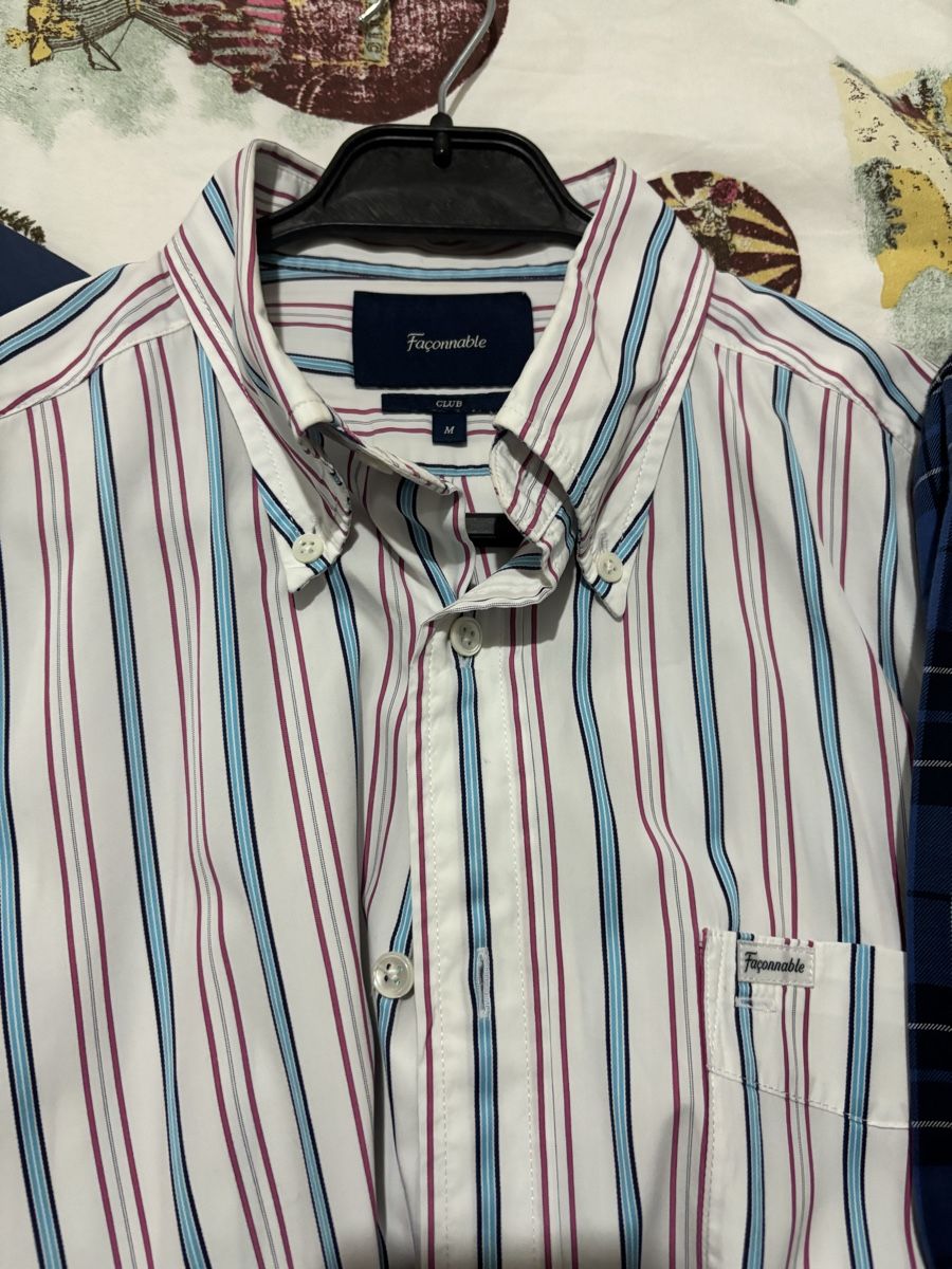 2 perfect shirts L - 1 of them is Façonable (D'occasion) à Neuchatel ...