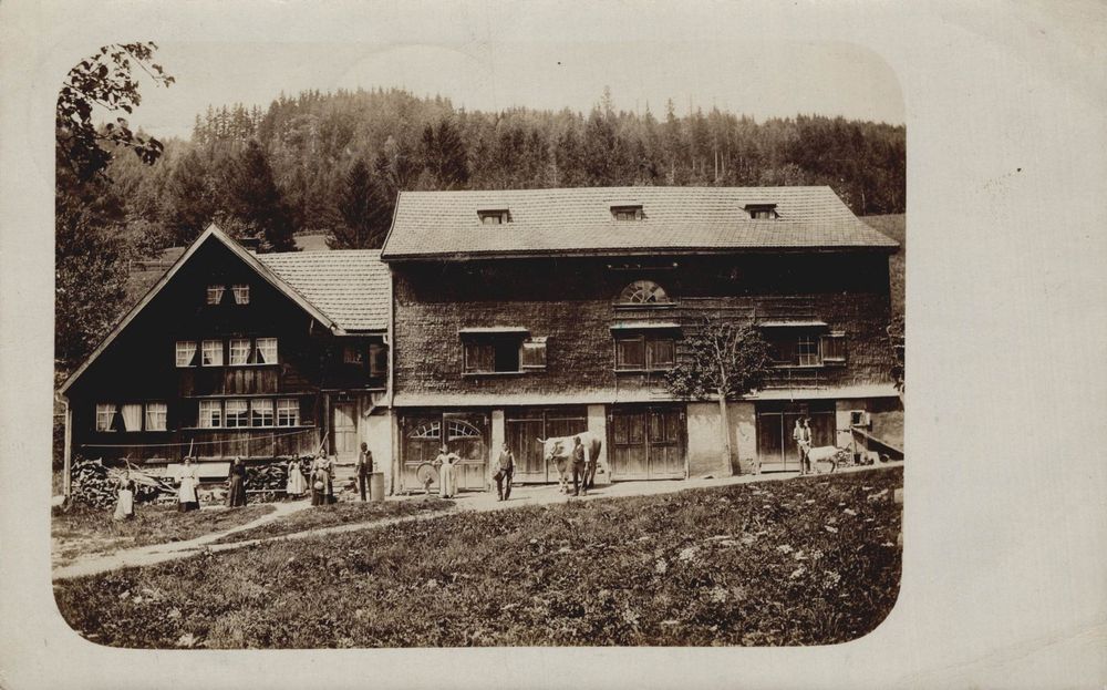 Bauernhaus mit Scheune, Bauernfamilie (verm. Bühler) | Kaufen auf Ricardo
