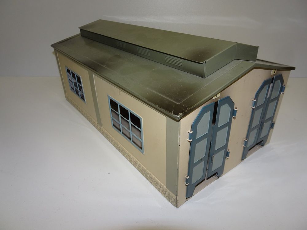 Märklin Blechschuppen Lokschuppen 2-ständig HO (Gebraucht) in ...