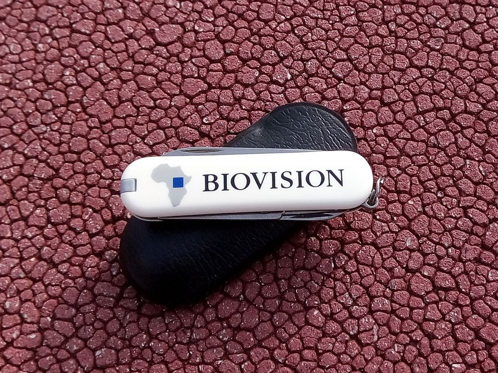 VICTORINOX Classic Sackmesser BIOVISION (Stiftung) | Kaufen auf Ricardo