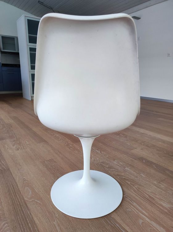 Eero Saarinen Tulip Chair (Model 151, drehbar, REPLICA) (Gebraucht) in ...