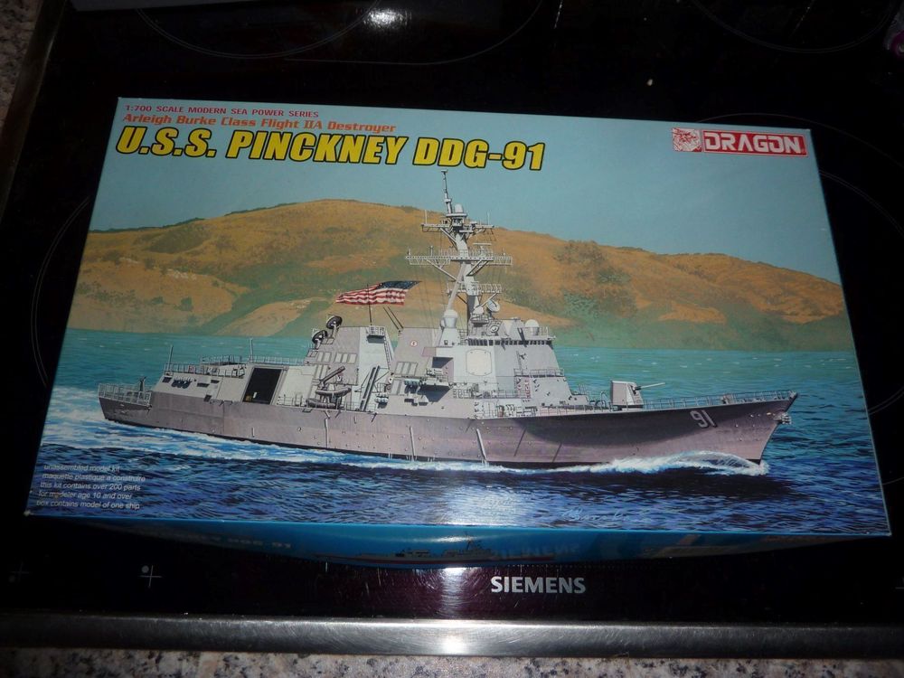 USS PINCKNEY DDG-91 (Neu und originalverpackt) in Balsthal für CHF 29 ...